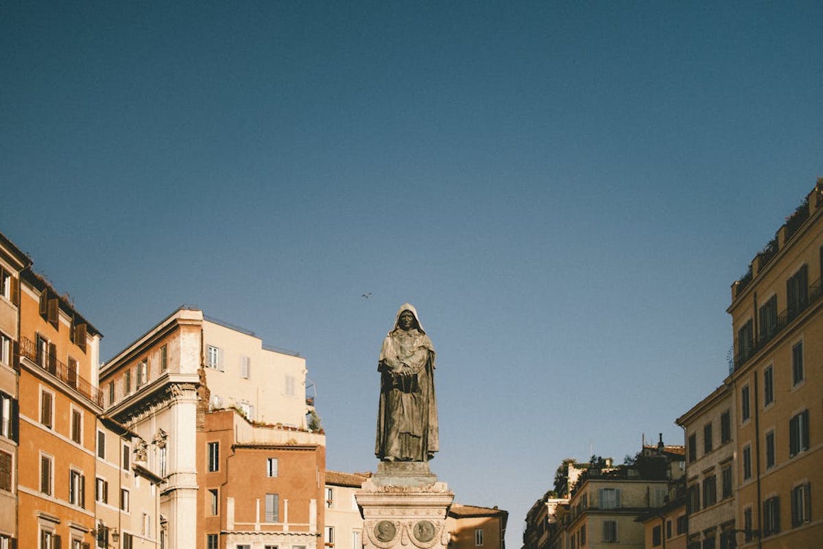 Campo de’Fiori à Rome : le guide complet pour ne rien manquer